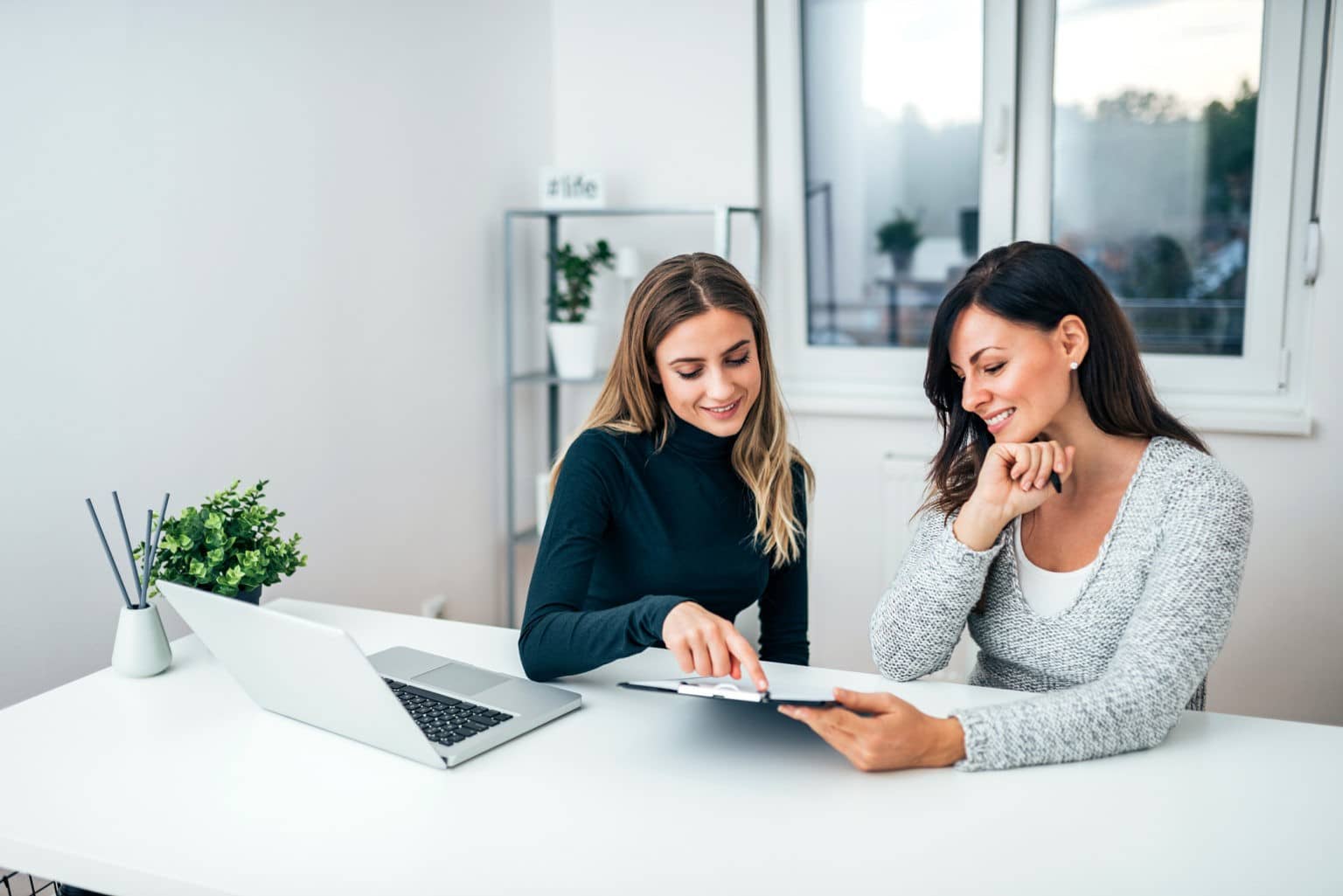 Onboarding: Phasen, Tipps & Checkliste | HR WORKS